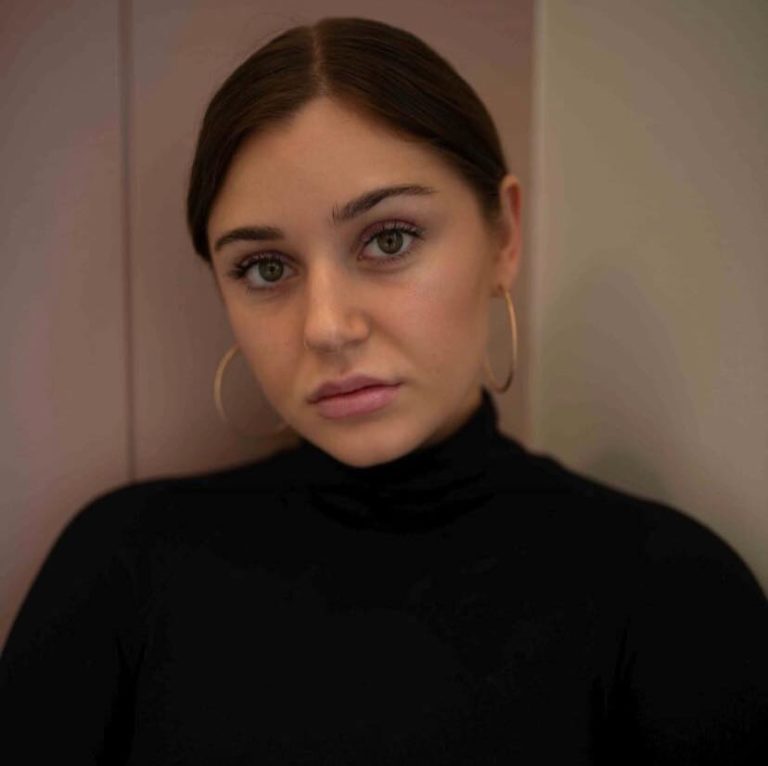 Maddy Allen Displays Hypnotic Vocal Skills On Latest Single “Flowers”