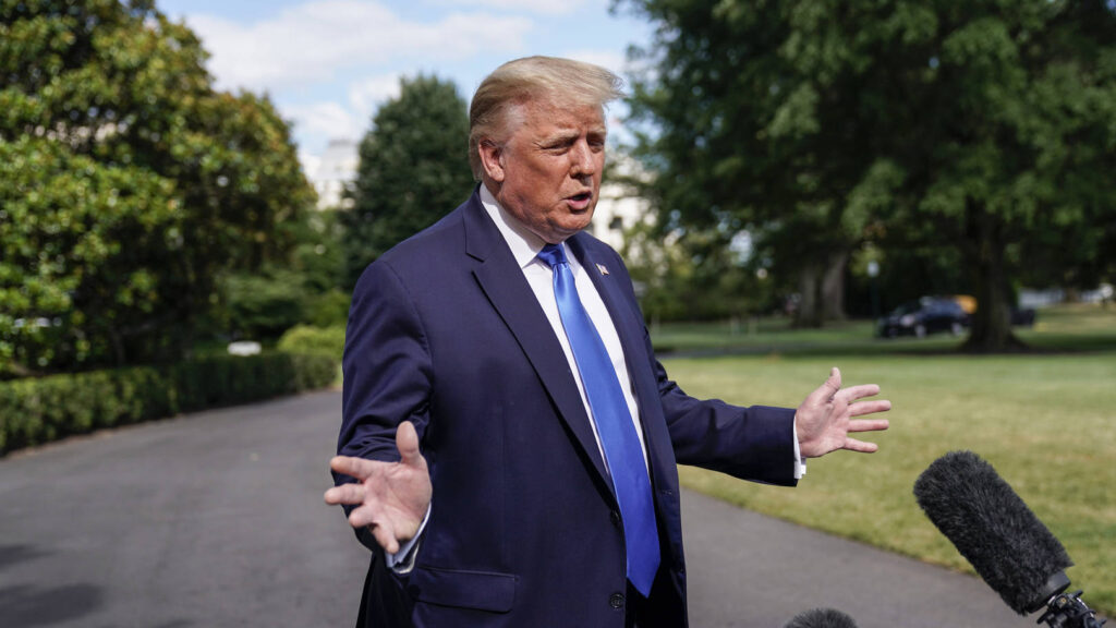 Donald Trump Wears Mask Publicly For First Time During Pandemic | Honk ...