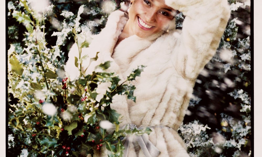 Best Perfume for Women: These Winter Fragrances Are Perfect for Gifting