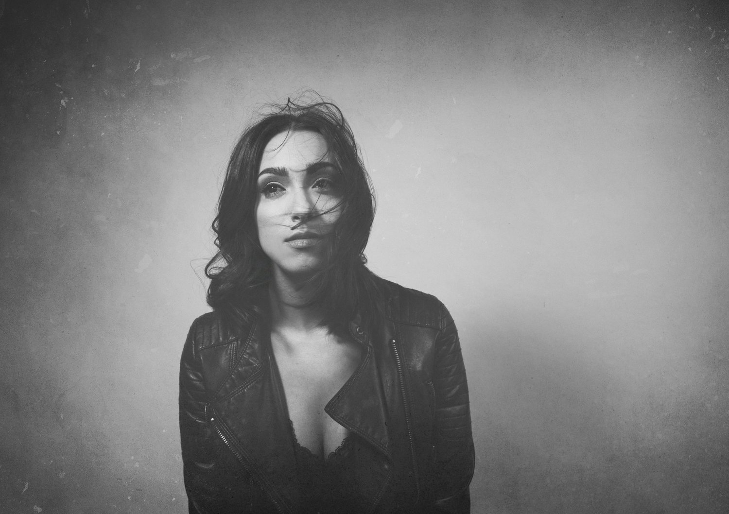 Pop singer-songwriter Sydney Lauren Flourishes In Self-Love With New ...