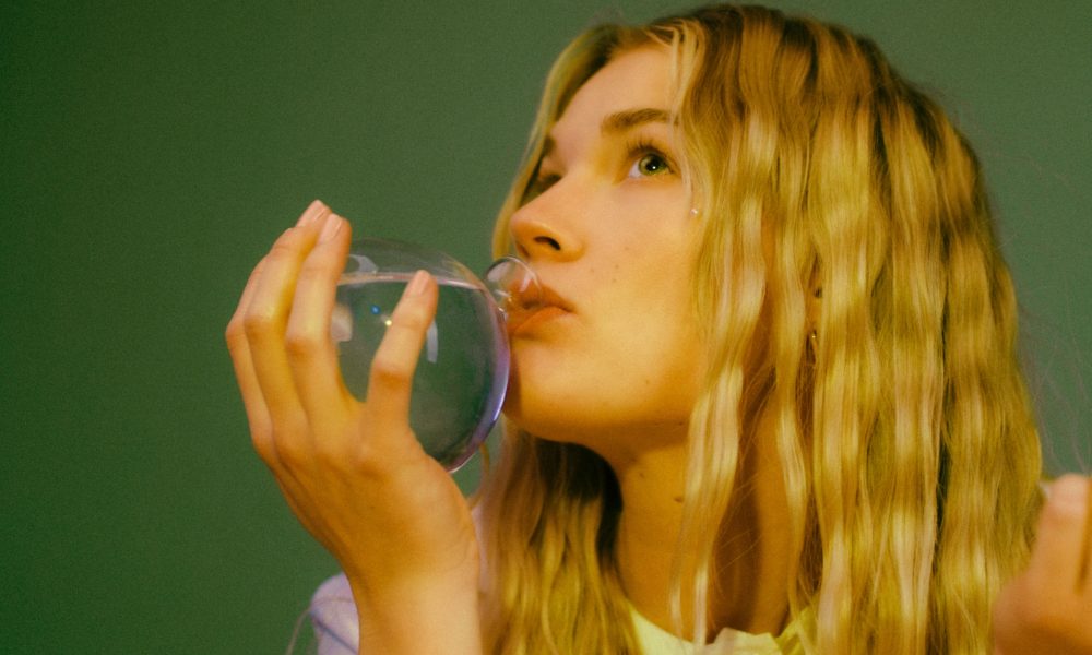 Dive into the Enchanting Depths of PEARL's "Fish"