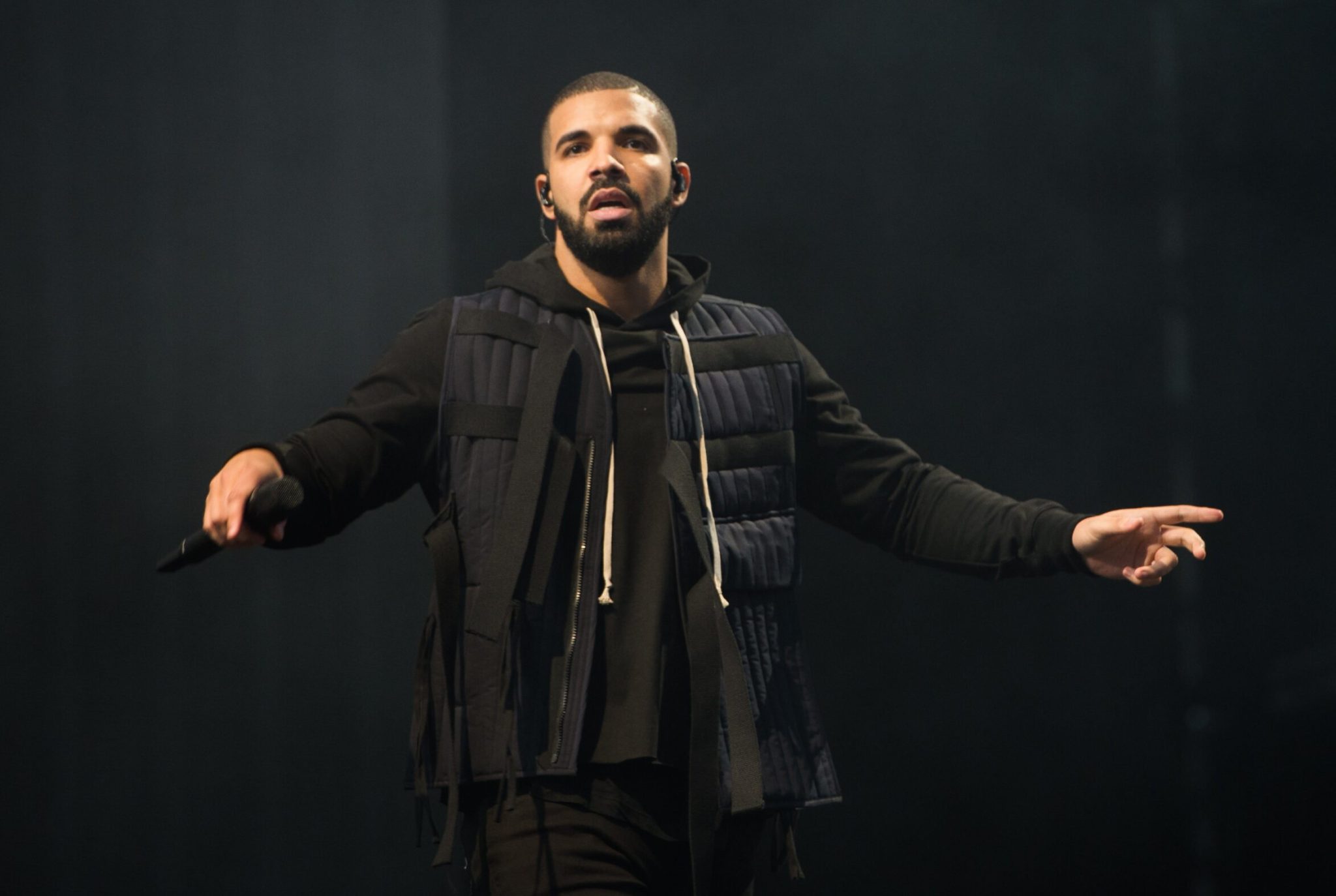 Drake Drops Cryptic Emoji Shade in Support of 21 Savage's New Album ...