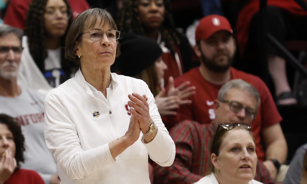 VanDerveer's Triumph, Stanford Coach Ties NCAA Wins Record, Eyes History