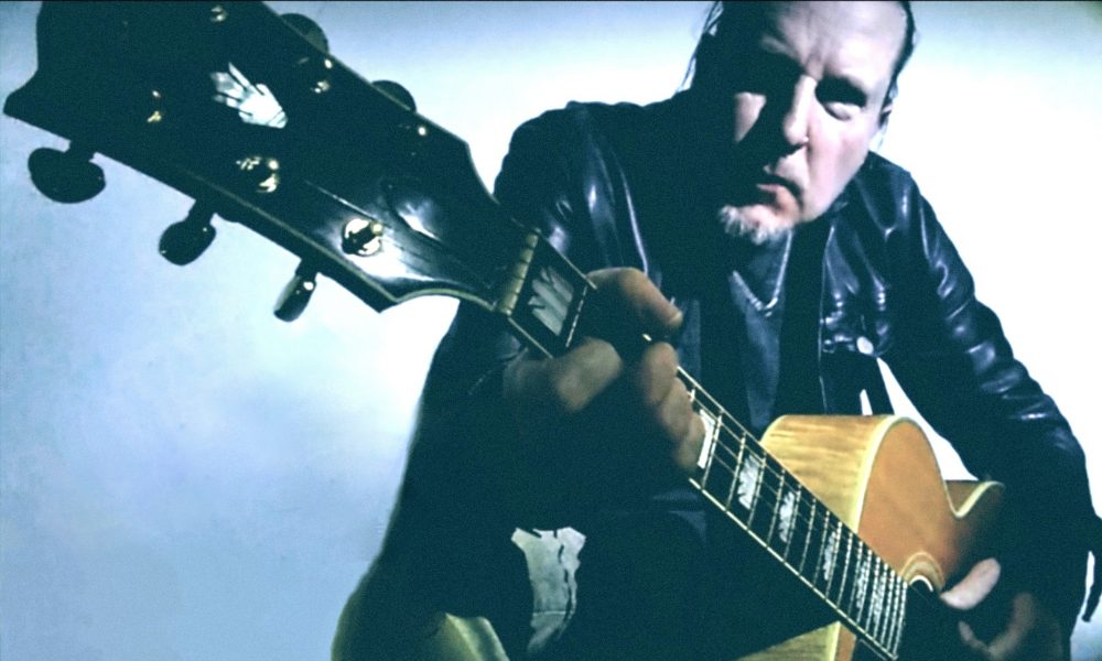 OLIVER JORDAN unveils a rock symphony with his new single, "Secret 13"