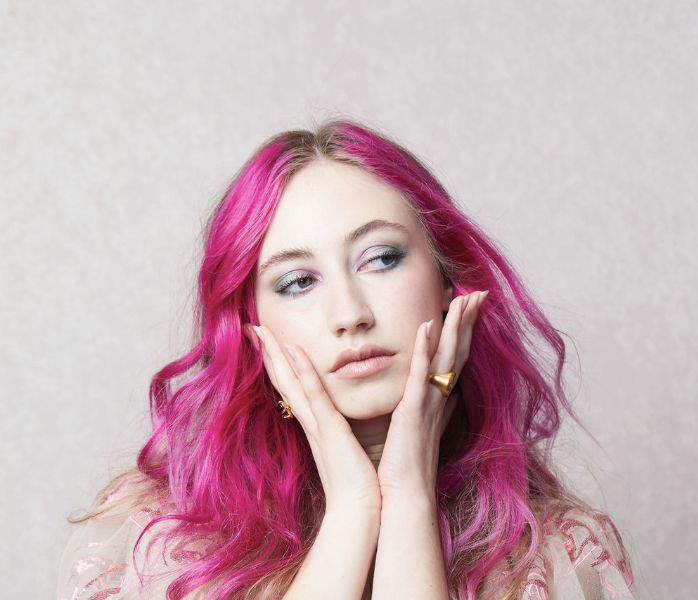 Edie Yvonne Resurrects Magic with Timeless 'Fade Into You'