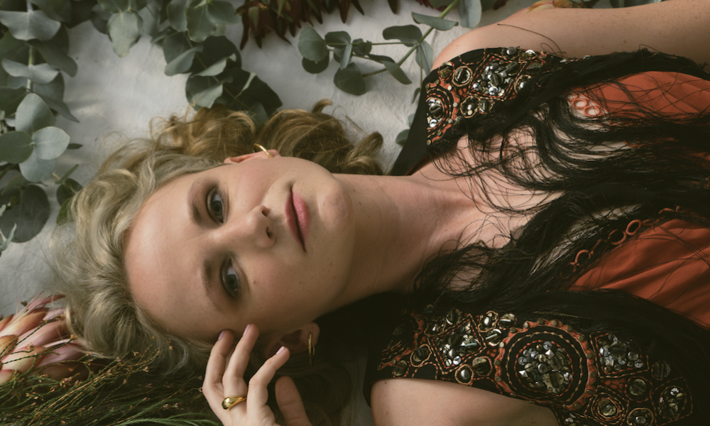 Alex Kate strikes a soulful warcry with her new single, "Lost Soldier"