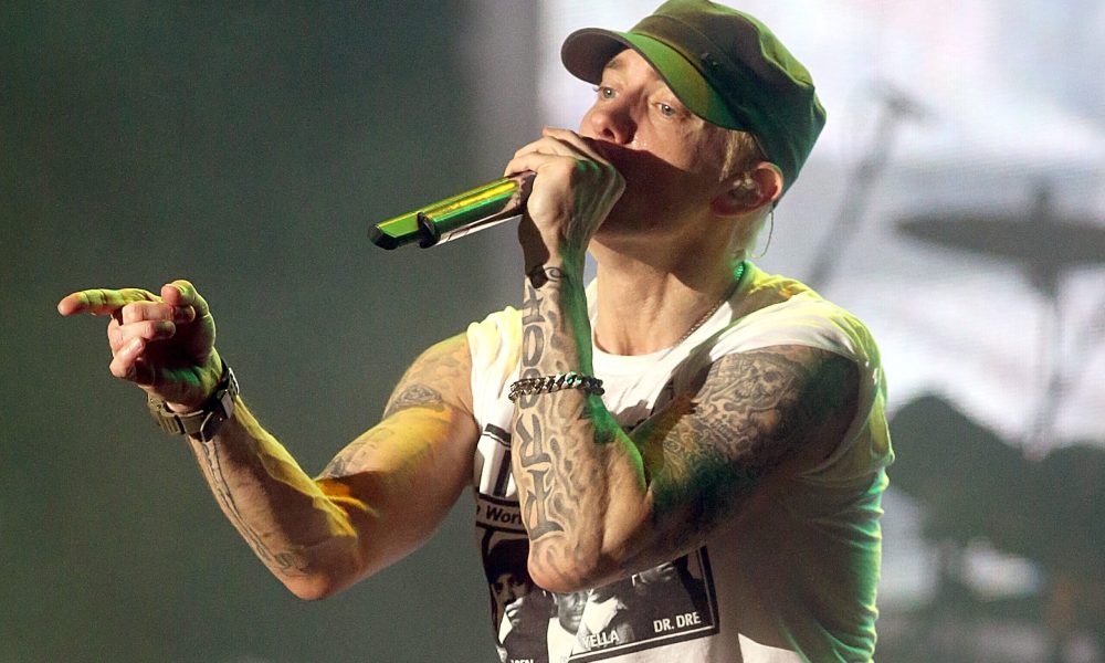 Eminem Shakes Up NYC with Blonde Flash Mob and Star-Studded Support ...