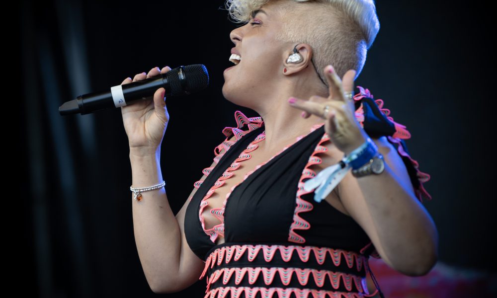 Nicholas James - Never Walk Away | Honk Magazine