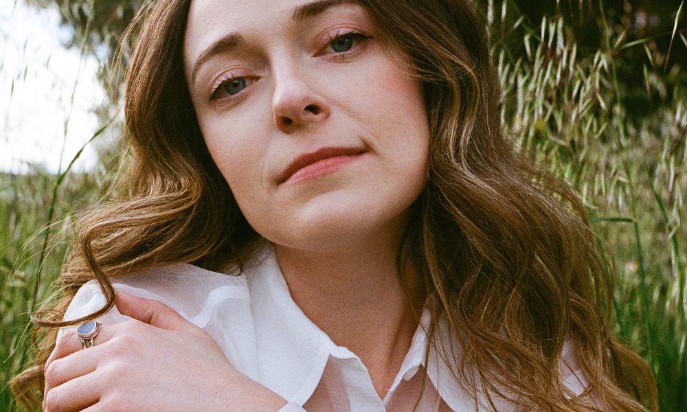 EMME Unveils a Deeply Personal Journey with New EP, All That I Know