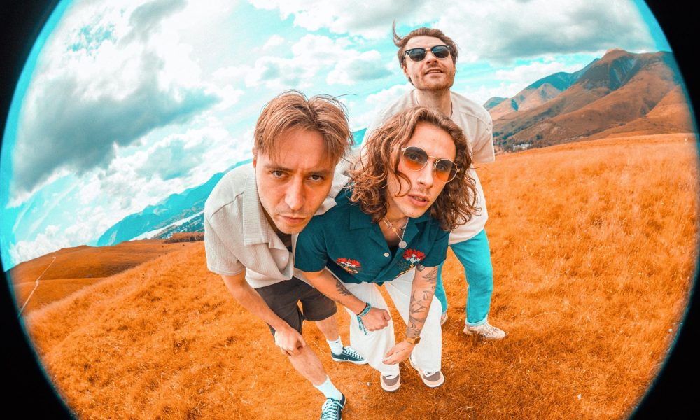 Surface Level's "Loneliness" Resonates Deeply with Raw Emotion | Honk ...